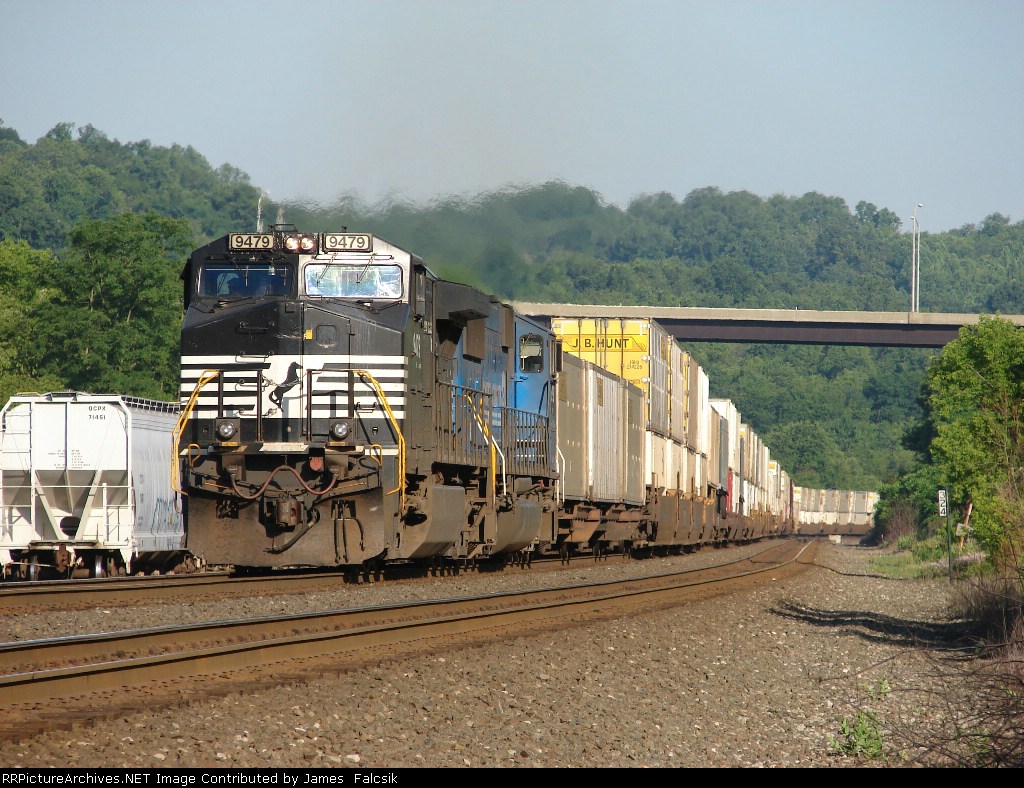 NS 9479 with Double-Stacks